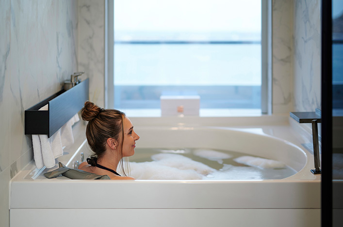 Scenic Eclipse Spa Suites - Scenic